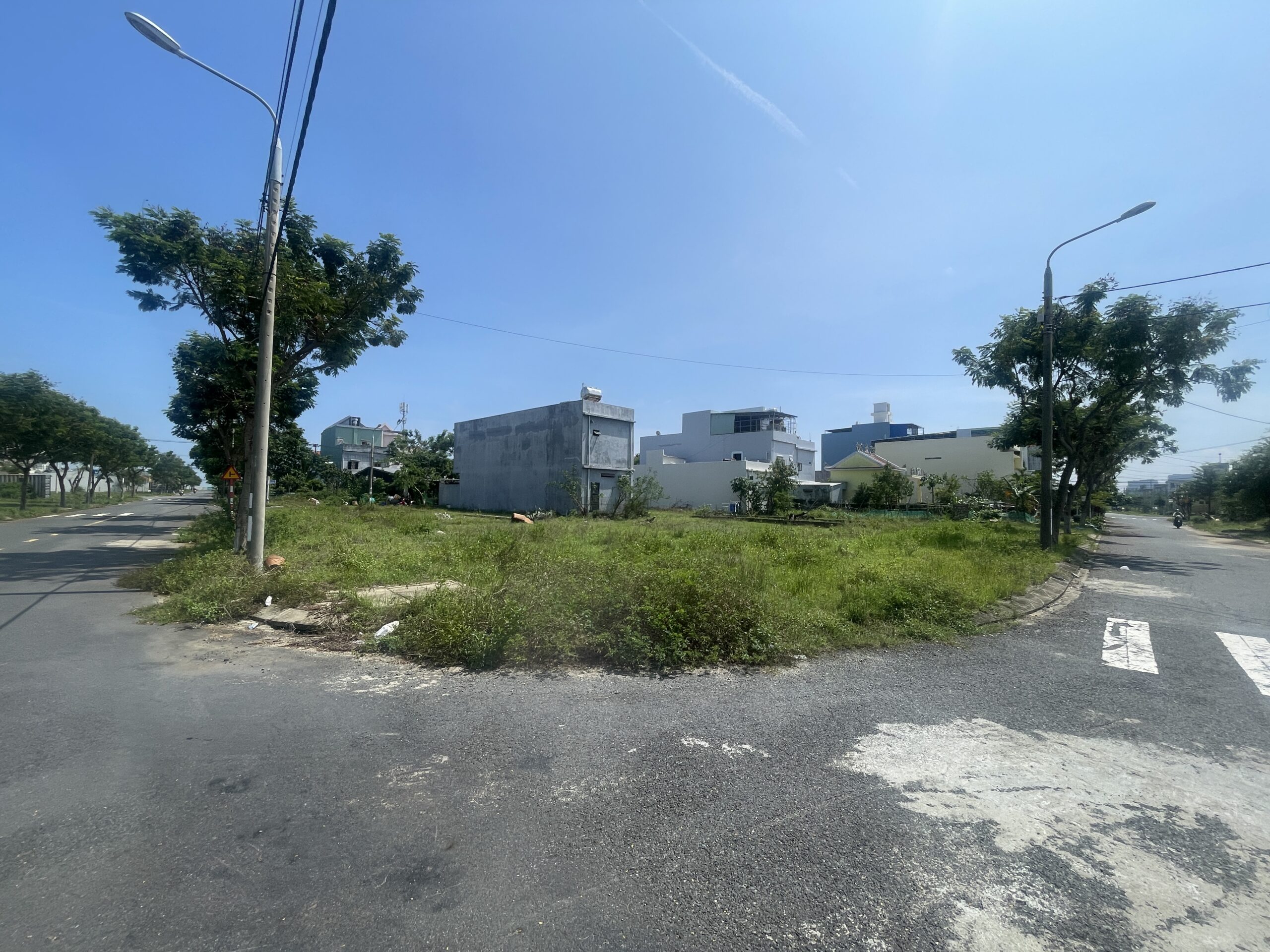 207 M2 LAND FOR SALE IN CORNER VIET BAC STREET, NGU HANH SON DISTRICT.